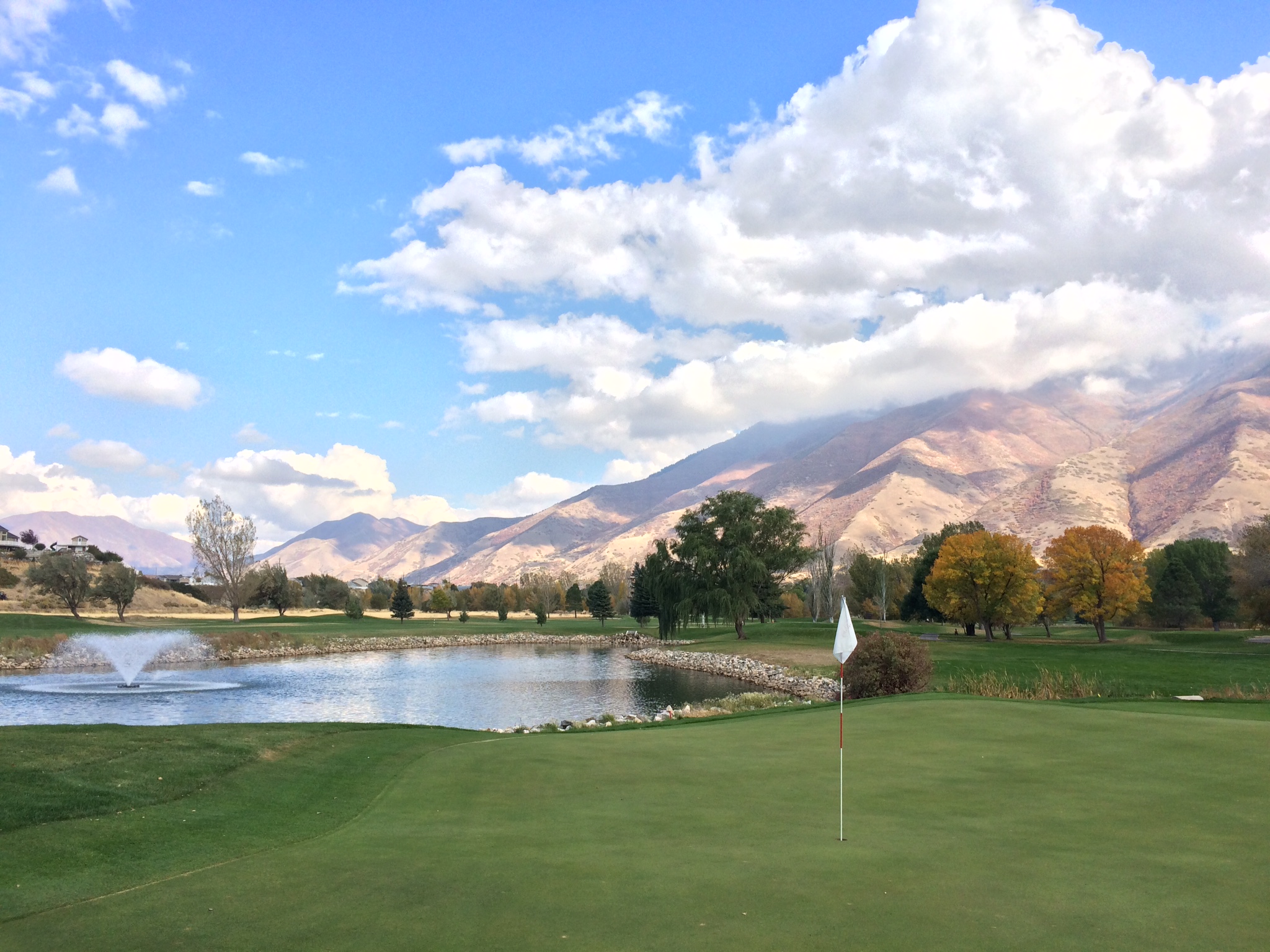 Welcome to THE OAKS AT SPANISH FORK